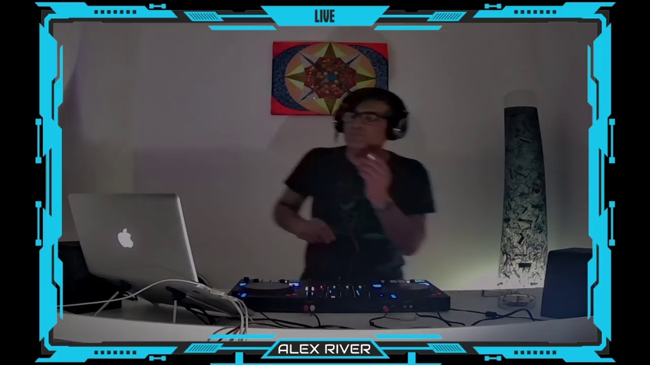 Alex River Live Set - YouTube
