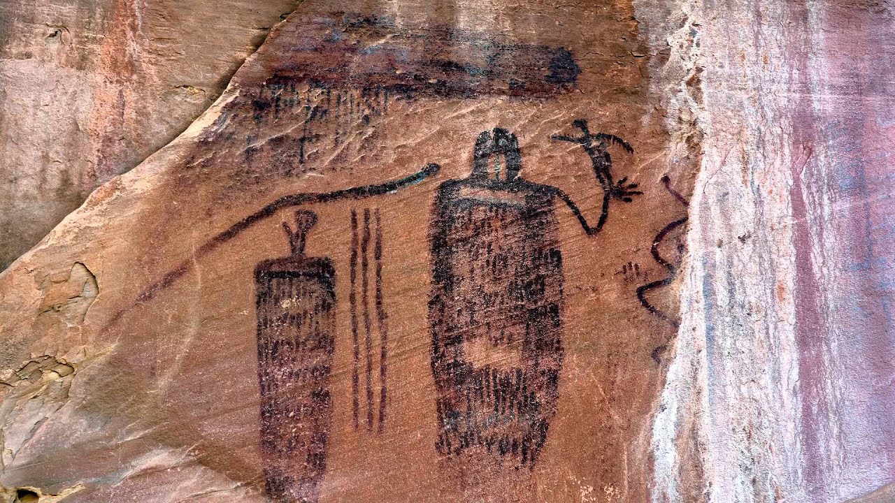 Moab / Az 2013 Petroglyph Hunting "Through the Mists" - YouTube