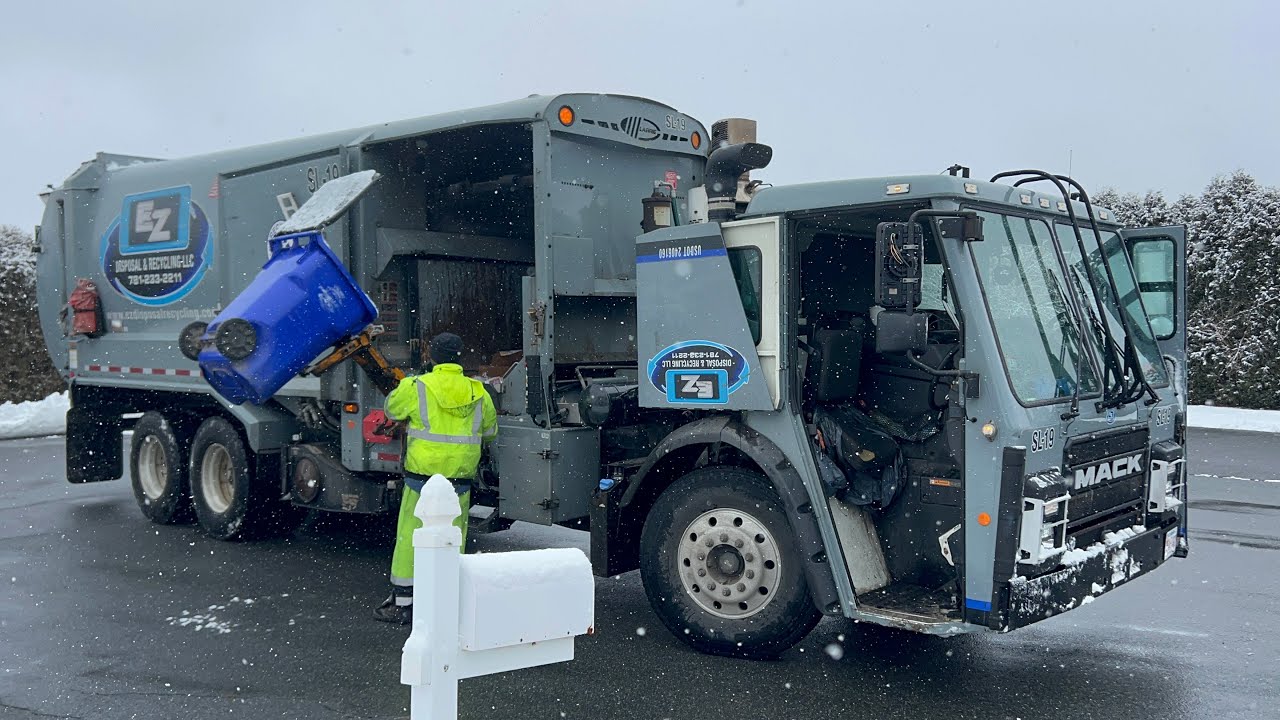 EZ Disposal Garbage Truck Packing Snowy Recycling - YouTube
