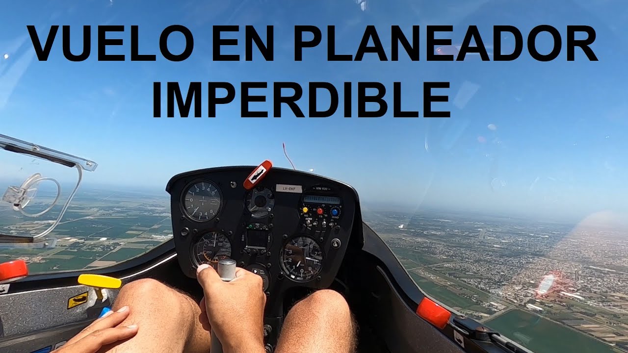 Disfruta un vuelo en un planeador deportivo. ( grabado antes de la ...
