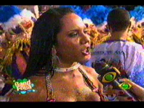 Mulher melão desfilou no IMPÉRIO