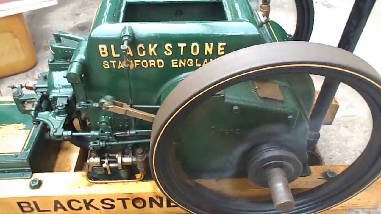 starting a 1928 5HP Blackstone diesel paper start engine - YouTube