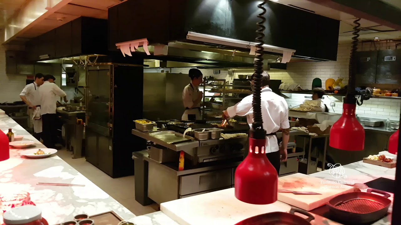 "Cocina abierta" Una nueva.modalidad en restaurantes. - YouTube
