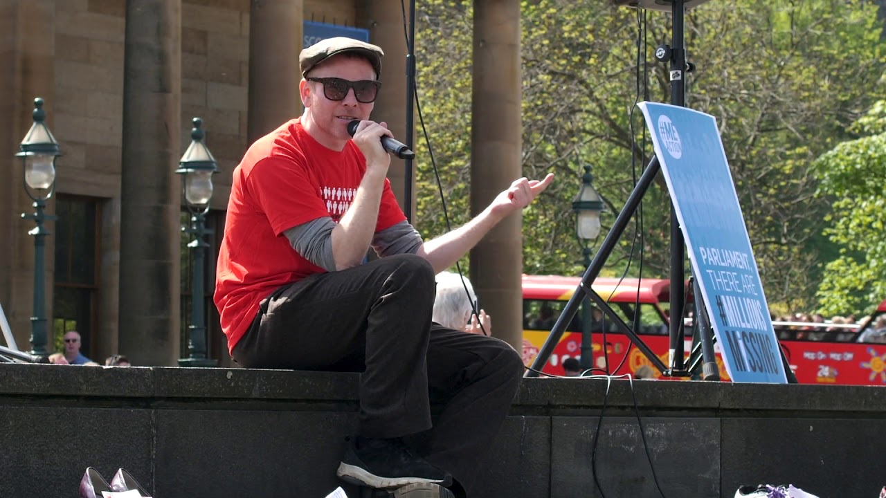 Stuart Murdoch Speaks at Millions Missing Edinburgh 2018 - YouTube