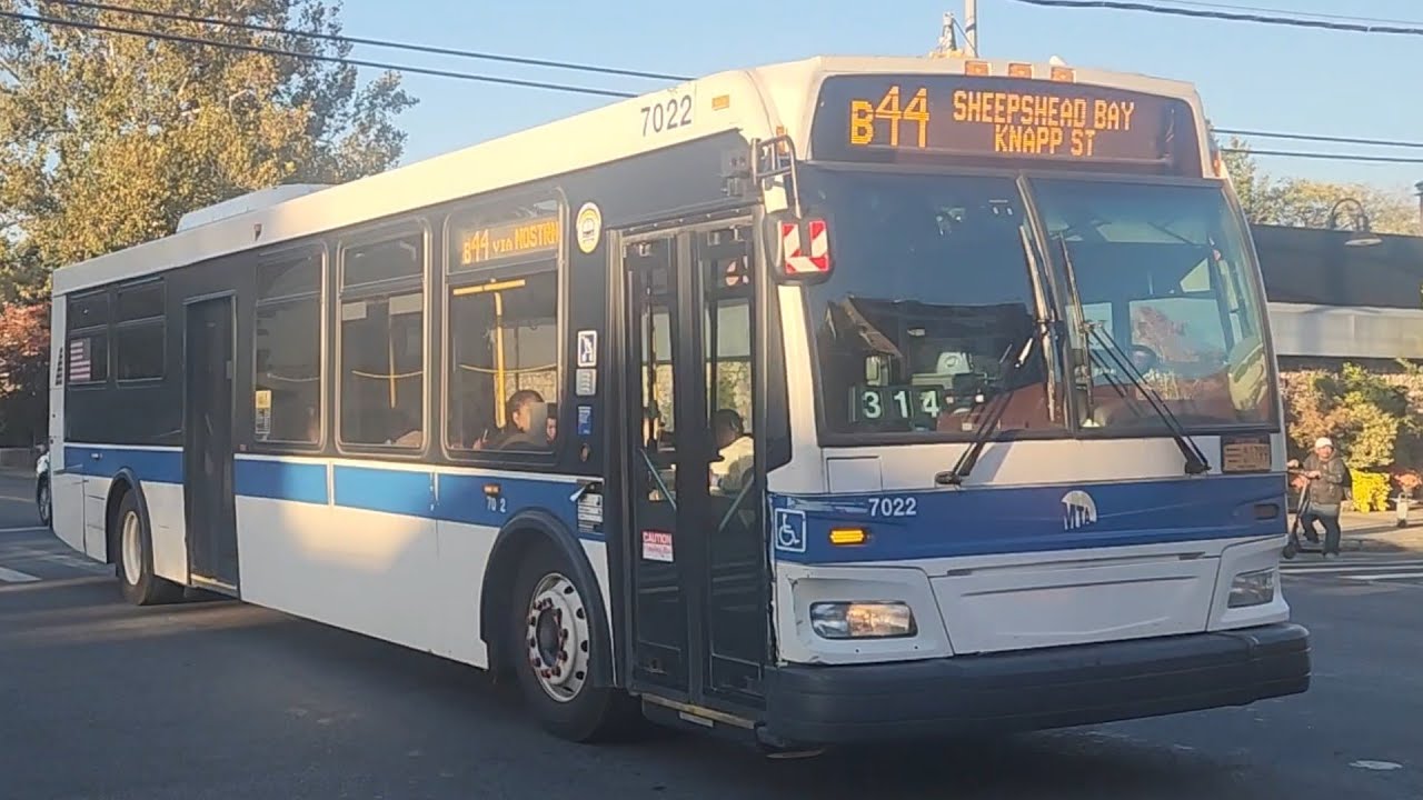 MTA NYCT Bus 2011 Orion VII EPA10 (3rd Generation) Diesel #7022 on the ...