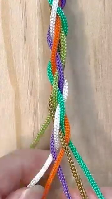 macramé six braids - YouTube