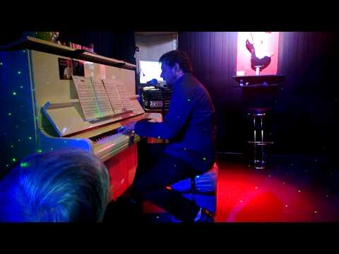 Une soirée du dimanche qui se termine tôt le lundi en after avec Francois et sa compagne le 02/Mars