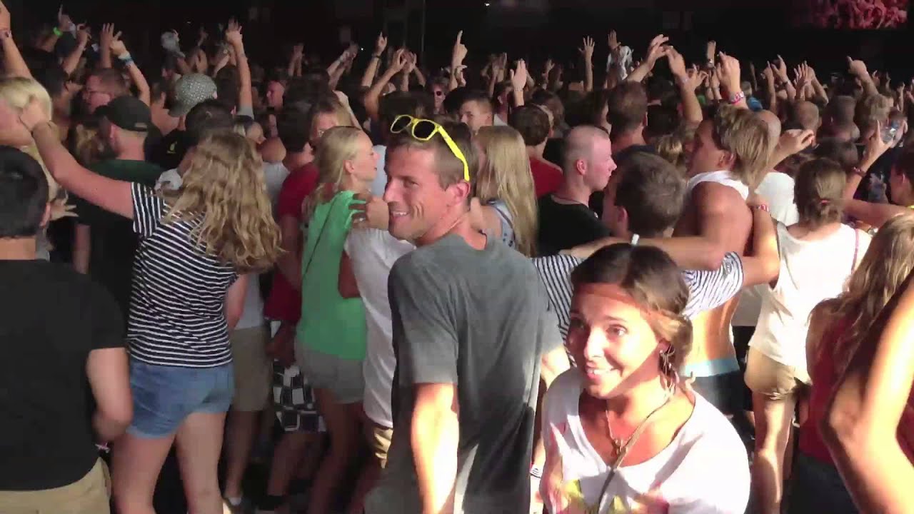 Lowlands 2013 - The Opposites - Thunder // Alpha pit - YouTube