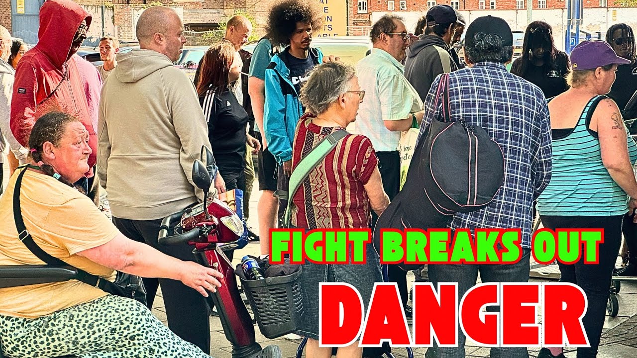 DANGER! BAD BEHAVIOUR FIGHT BREAKS OUT FEEDING THE HOMELESS - YouTube