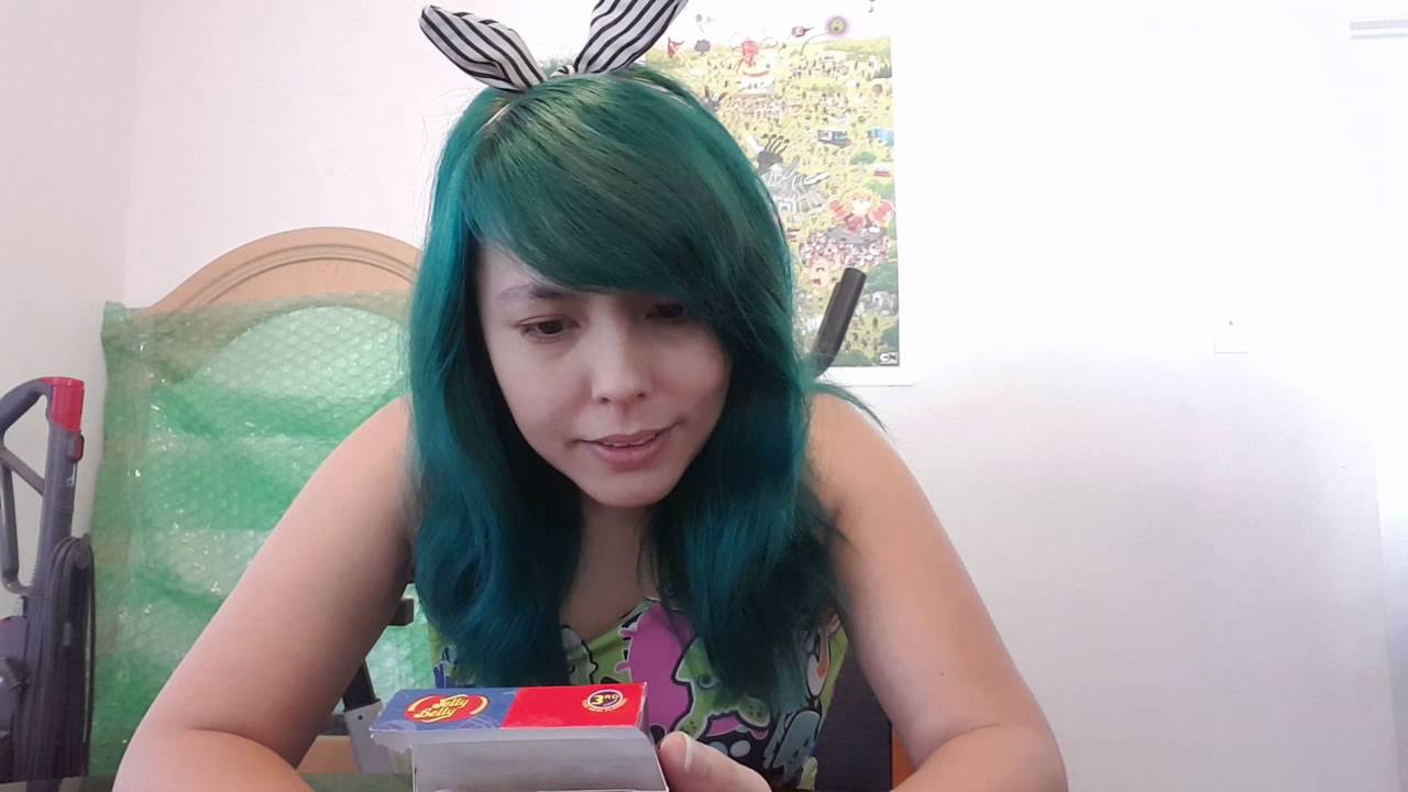 Random Snack Time with Elise: Jelly Belly Beanboozled - YouTube