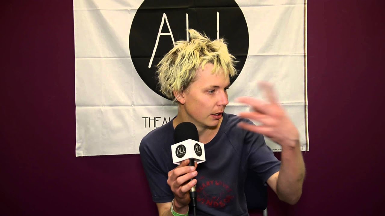 Nicholas Allbrook: Interview at BIGSOUND 2014 (the AU review) - YouTube