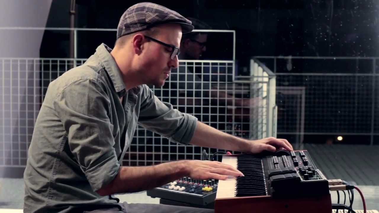 Marc Melià - Somiatruites (Music for Prophet 08) - YouTube