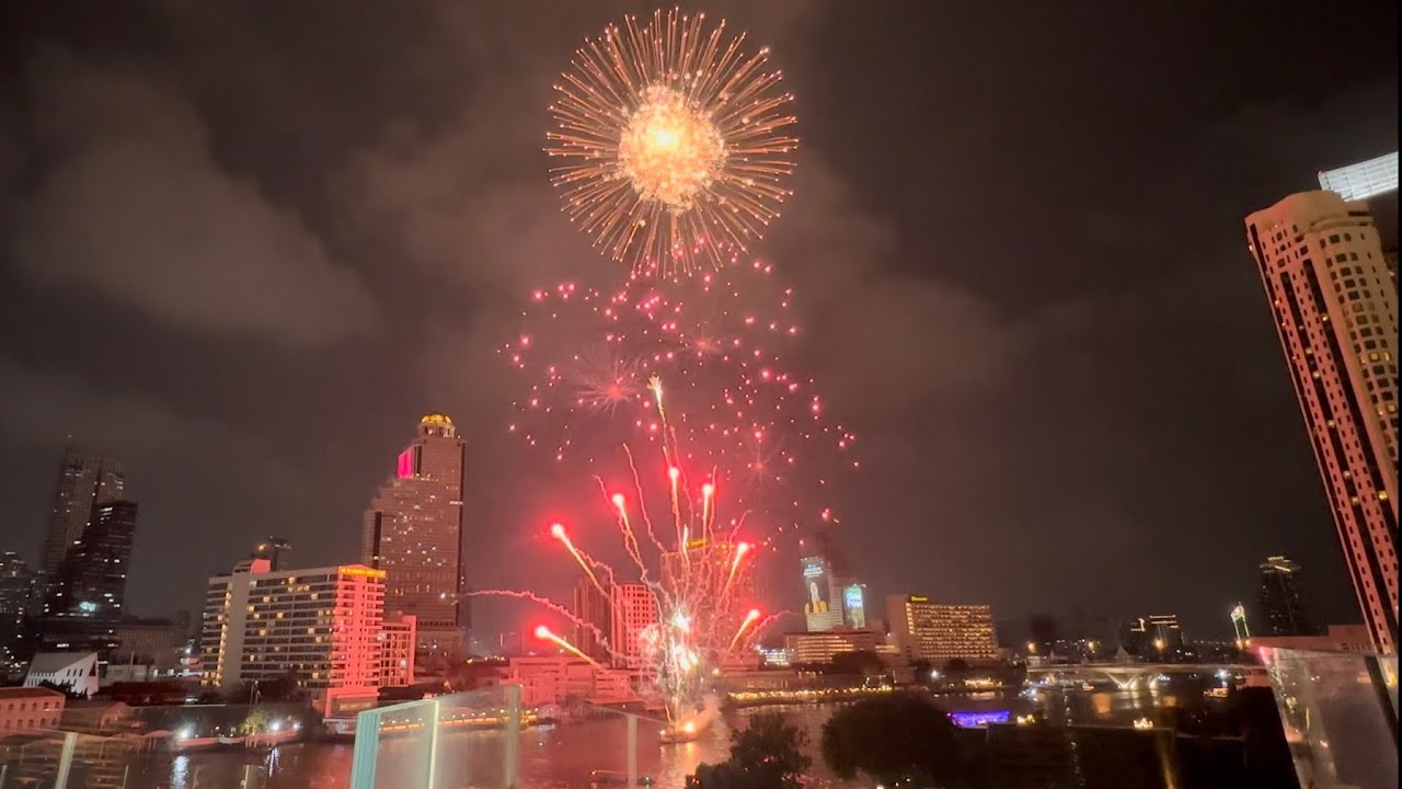 Fireworks | 21-5-2025 | Mandarin Oriental Hotel Bangkok. - YouTube