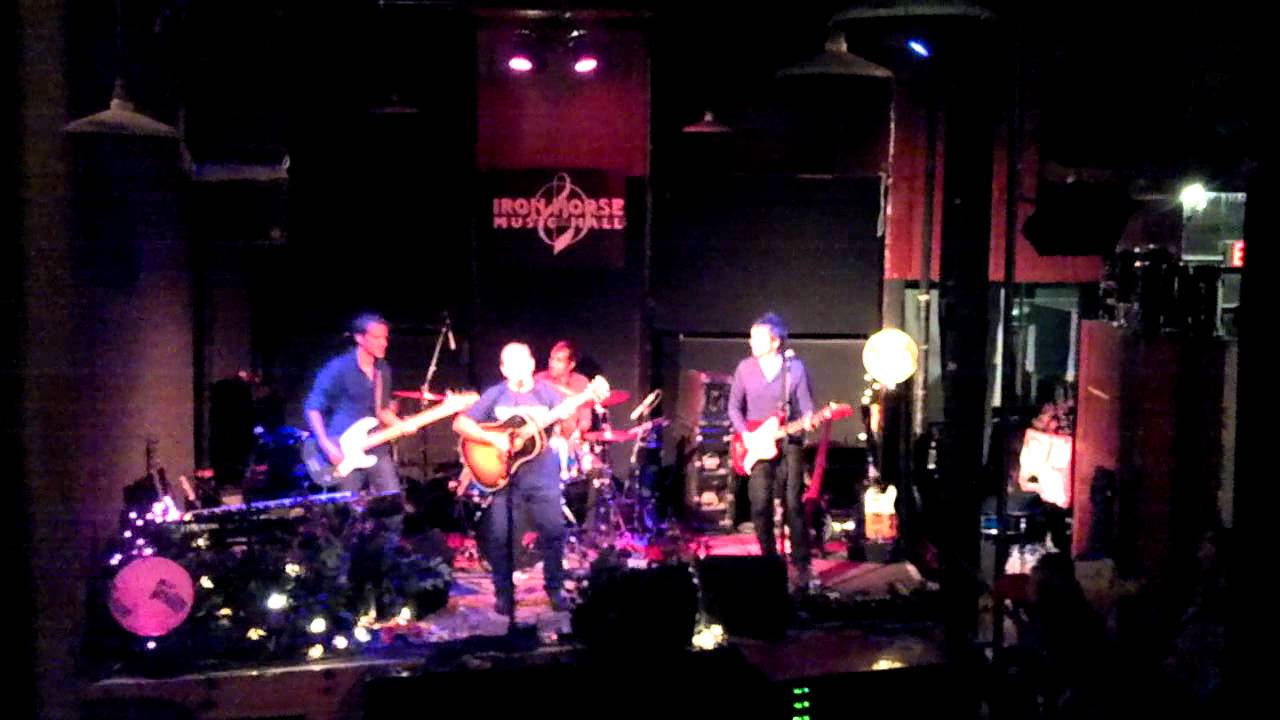 Wayne Cabral and Mike Viola....Nothing to Do - YouTube