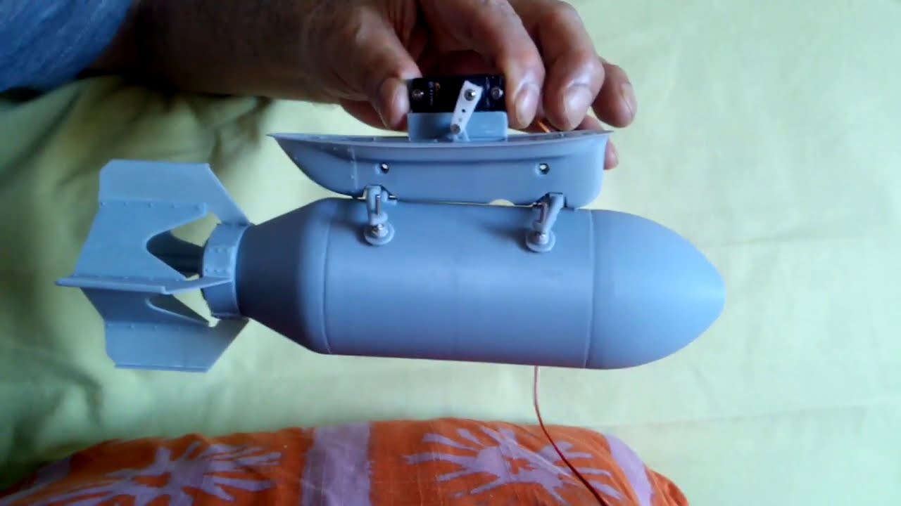 Bomb AN-M64 500lb - YouTube