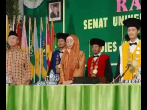 Sambutan Rektor UNISDA Lamongan - YouTube