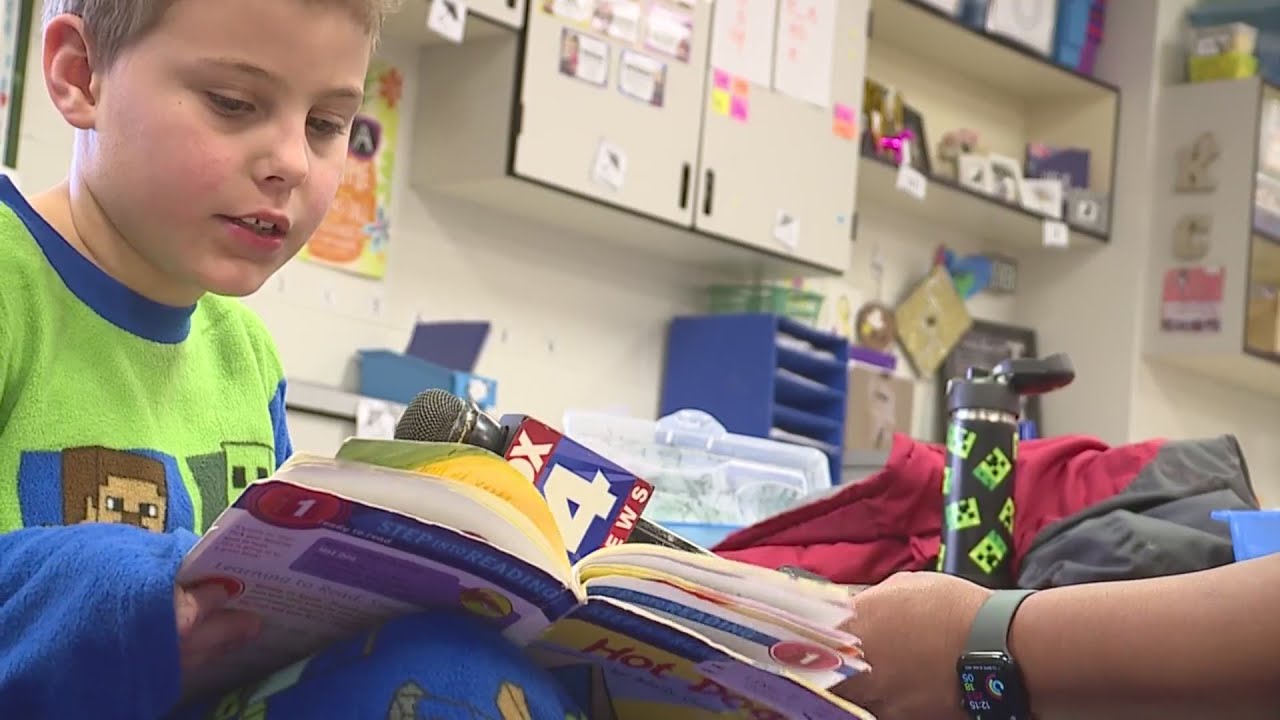 North KC, Philly schools compete in Super Bowl reading challenge - YouTube