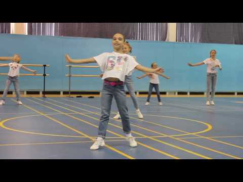 Кажеться, я люблю танцевать)))