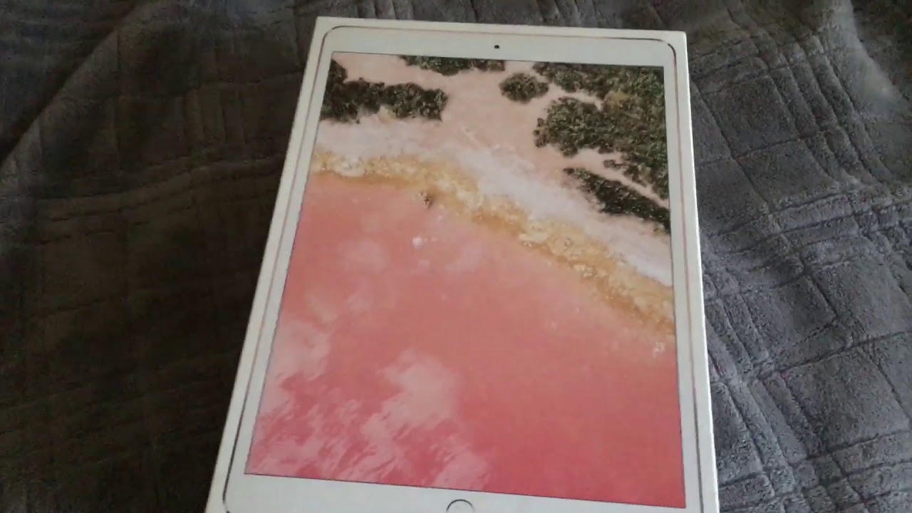 UNBOXING THE IPAD PRO 2019 - YouTube
