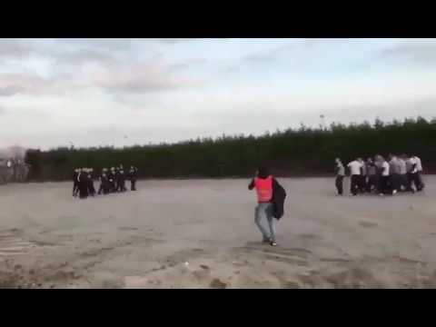 Feyenoord vs AZ Hooligans 20 vs 20 - YouTube