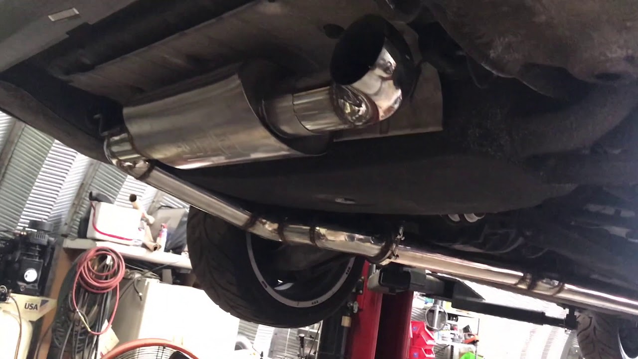OM606 Compound turbo 3.5 Inch Exhaust - YouTube