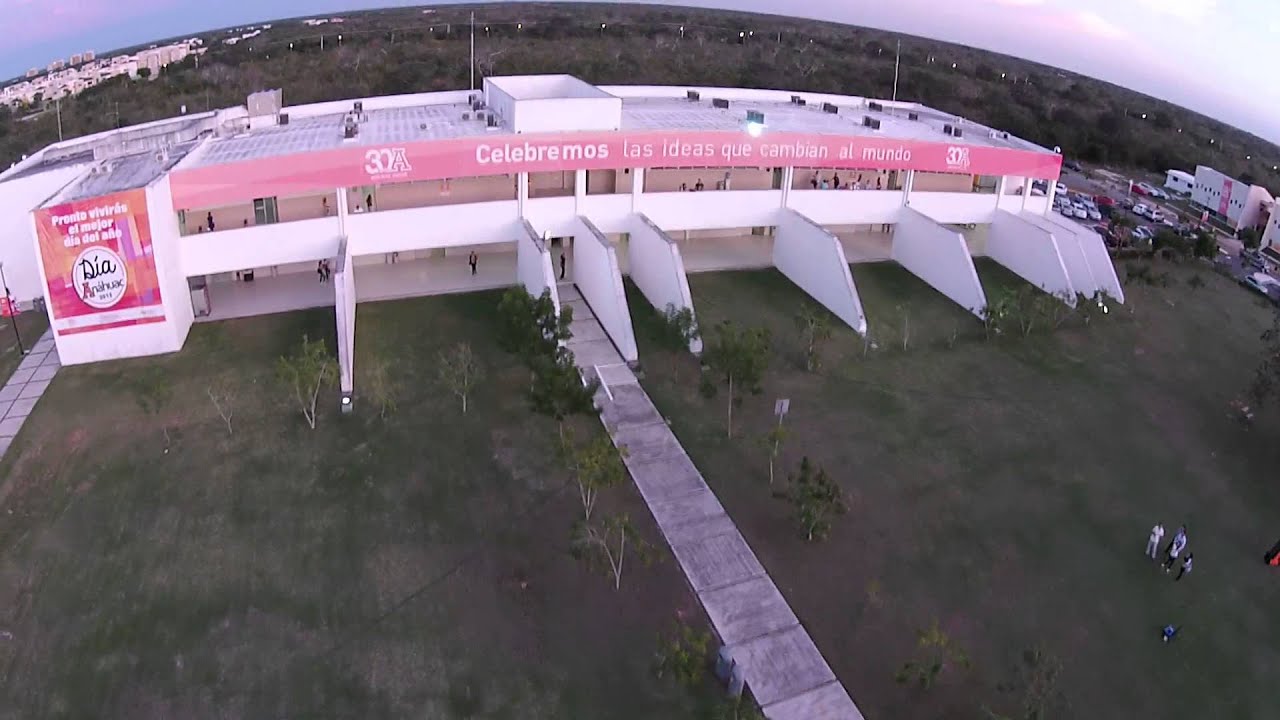 Drone Test No. 4: Campus Universidad Anáhuac Mayab Mérida (Edificios 5 ...