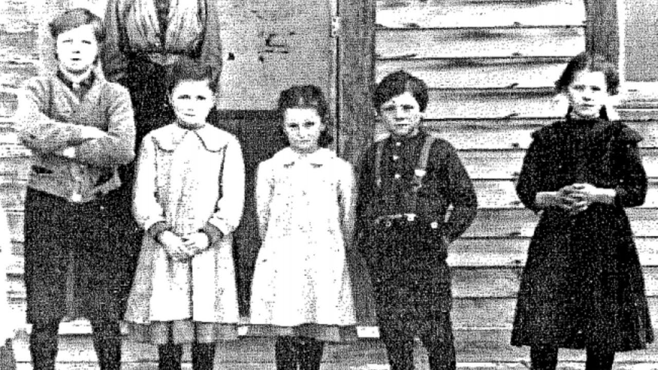 Pere Cheney, Michigan haunted Ghost Town. - YouTube