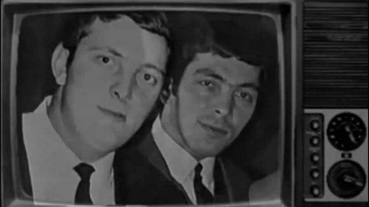 This is the story of two brothers Tony and Chris Lambrianou. - YouTube