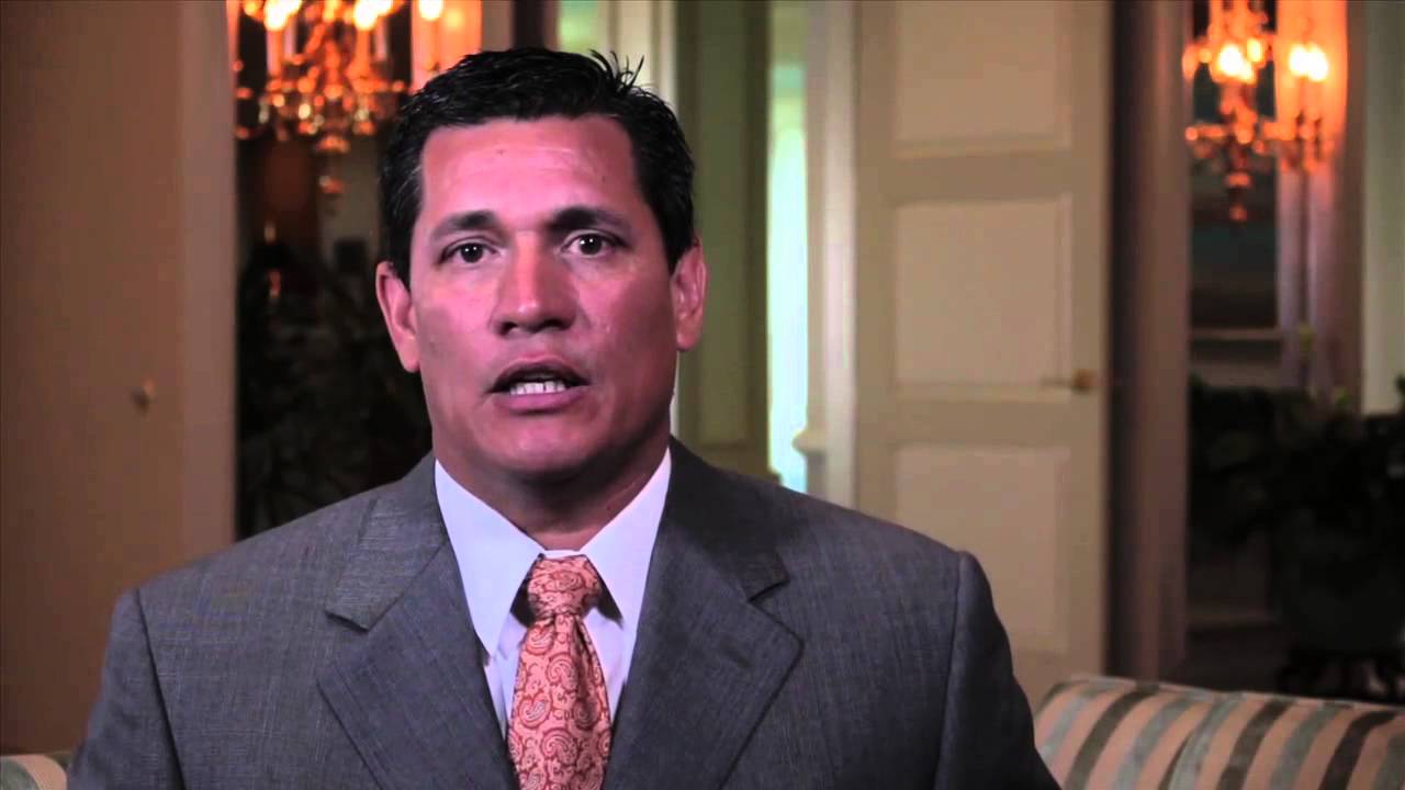 Greg Harrelson @ Real Estate Roundtable 2014 - YouTube