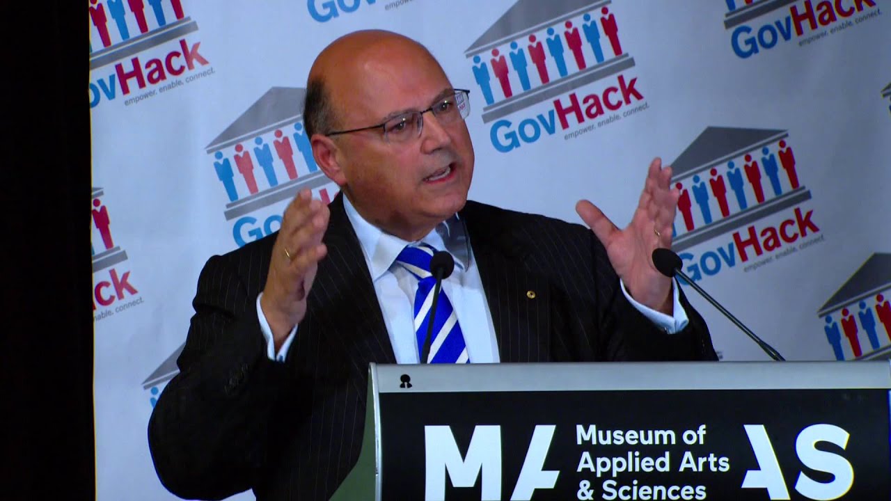 Arthur Sinodinos at Govhack Red Carpet Awards 2015 - YouTube