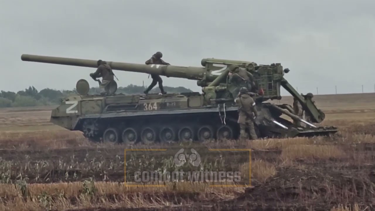 Russian 2S7M Malka Self-Propelled Long Range Artillery System In Combat ...