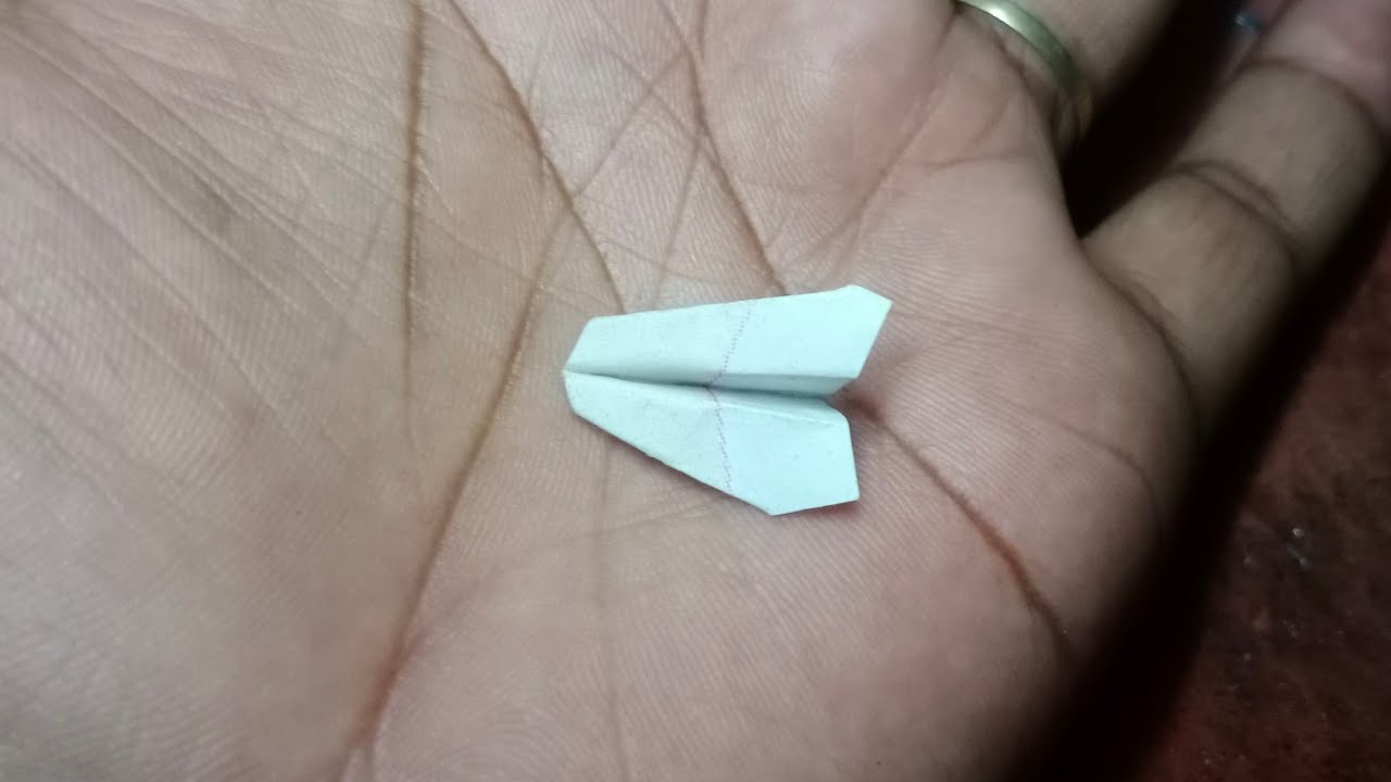The Smallest Paper Airplane In The World YouTube the-smallest-paper-airplane-in-the-world-youtube