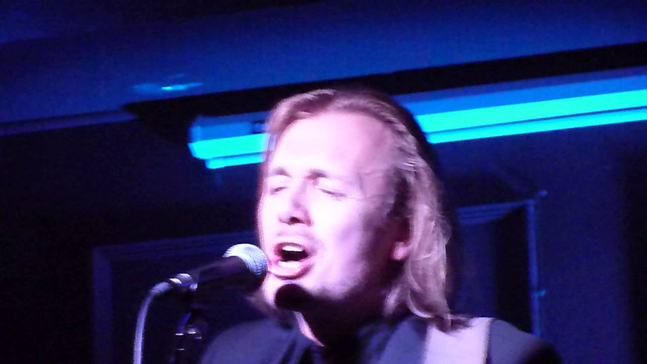 Mark Greaney (JJ72) - Snow live at the Workman's Club, Dublin, 2010 ...