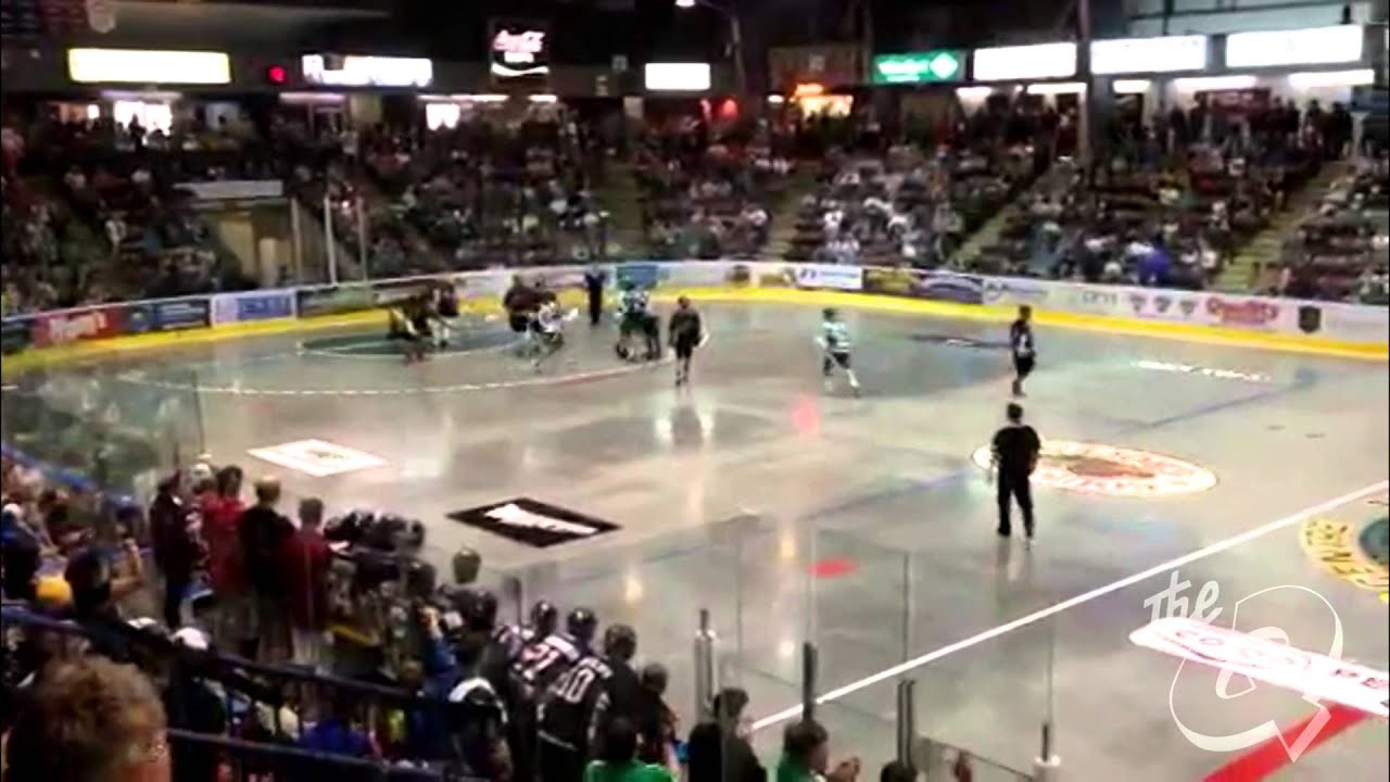 The Victoria Shamrocks' first face off and goal at The Q Centre - YouTube