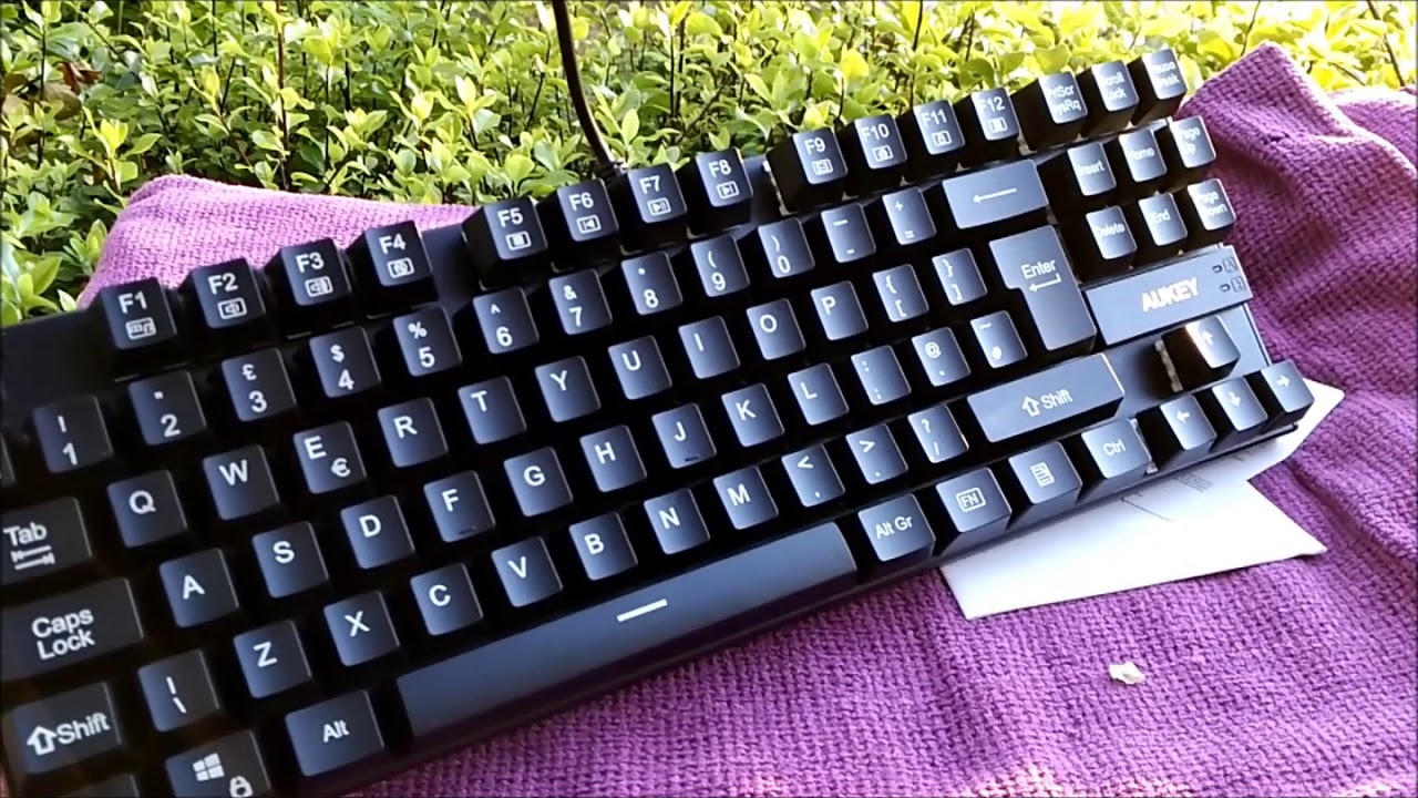 AUKEY KM-G9 keyboard - Full Unboxing - YouTube