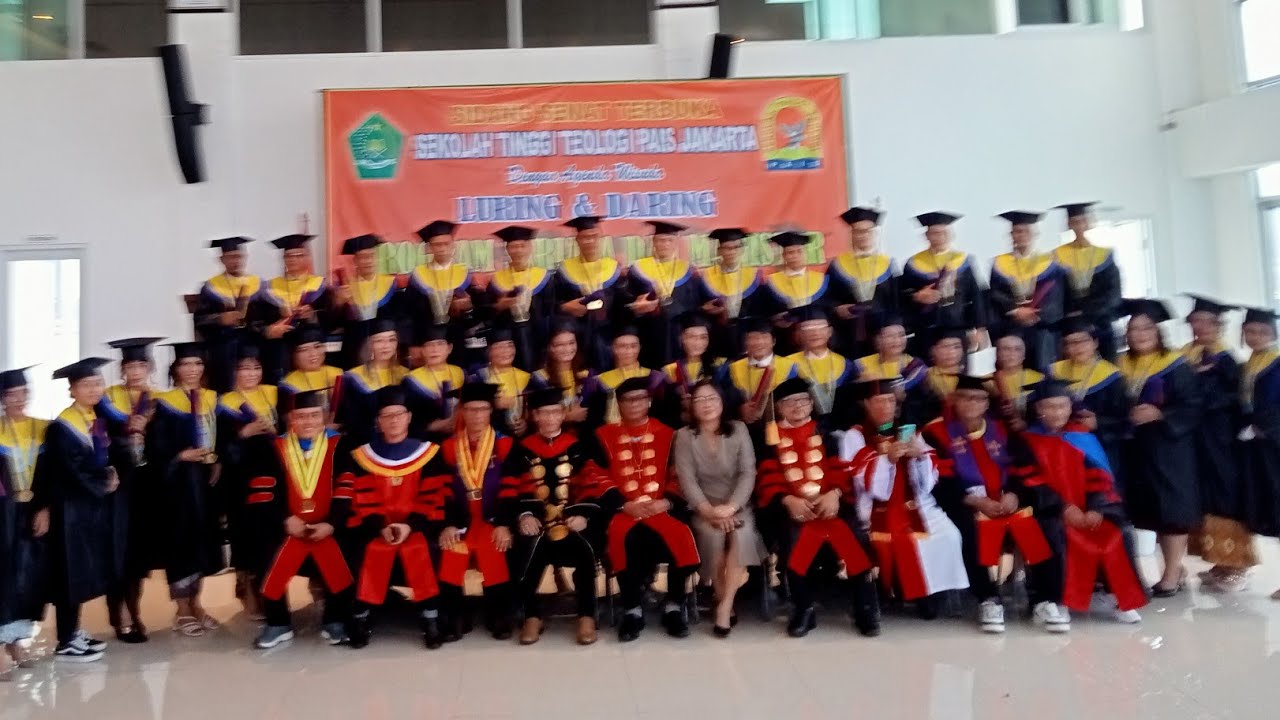 Wisuda STT PAIS JAKARTA - YouTube