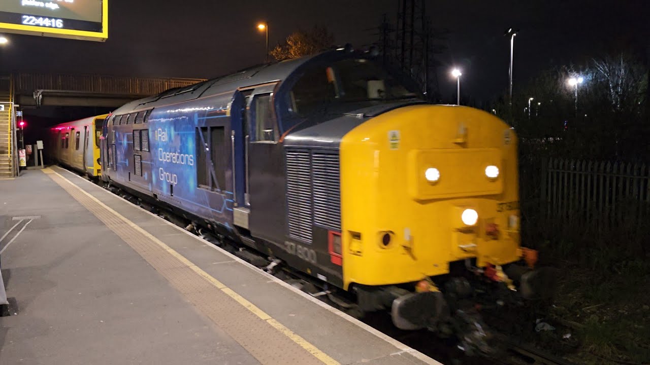 37800 5Q78 Birkenhead-Newport Sims Group Bidston 23.4.23 - YouTube