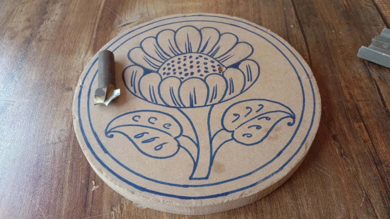 Wood carving Sunflower with Router Machine//M Shahzad Furniture - YouTube