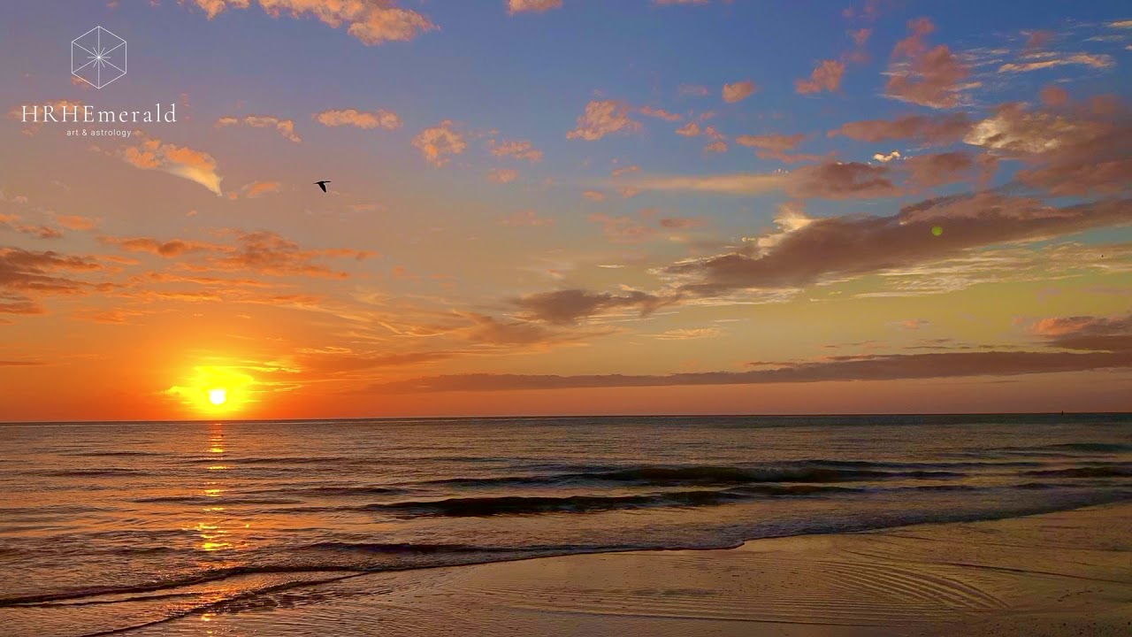 🦋 BEST BEACH VIDEO • TIME LAPSE • SUNSET BEAUTY • NATURAL OCEAN SOUND ...