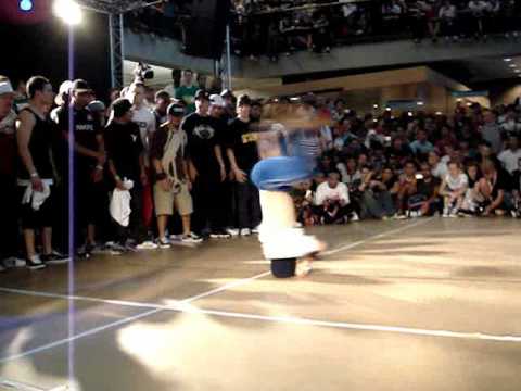 bboy cico vs bboy kaku vs bboy chino jose peru - YouTube