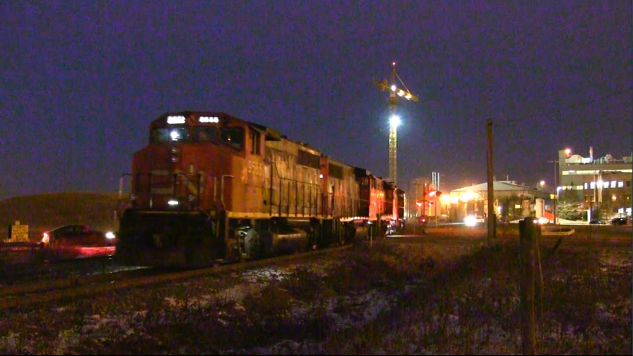 CN Train Spotting HD: NICE FLASHLIGHT | CN 9555 9676 7518 & 4778 Yard Movement 5/7 12/22/16 ...