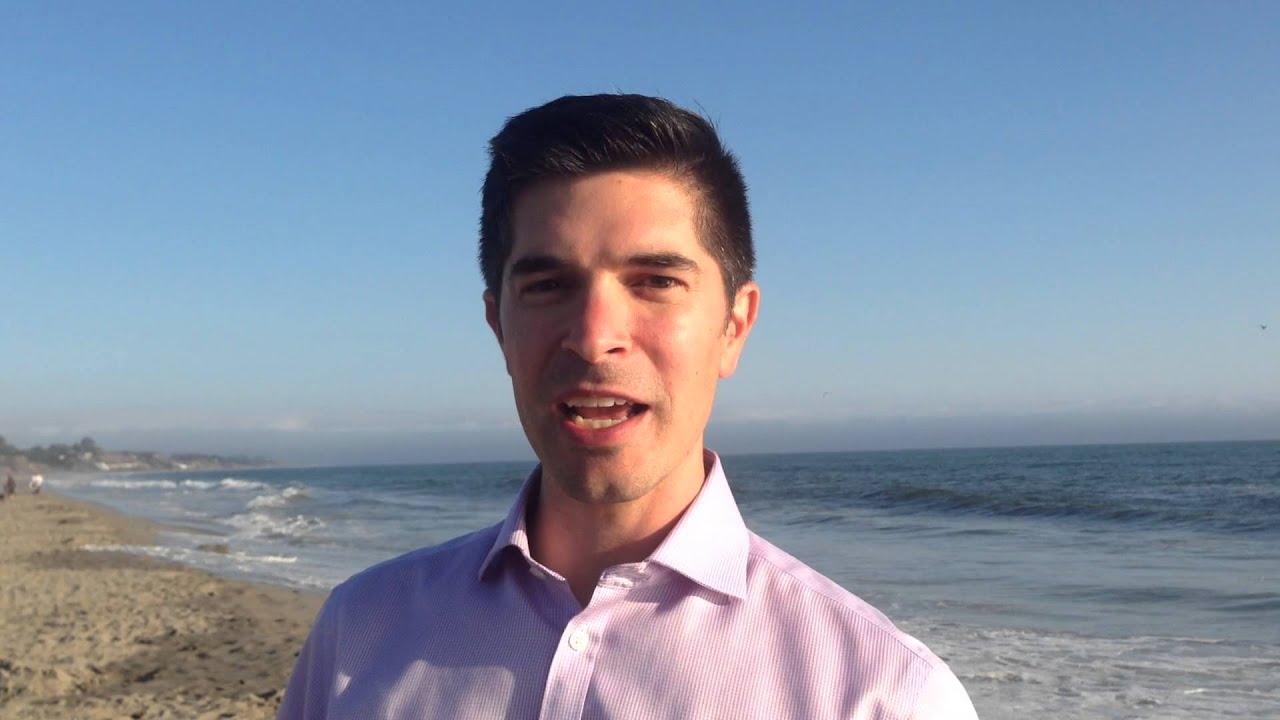 Adam Ismail takes the ALS Ice Bucket Challenge...California style - YouTube