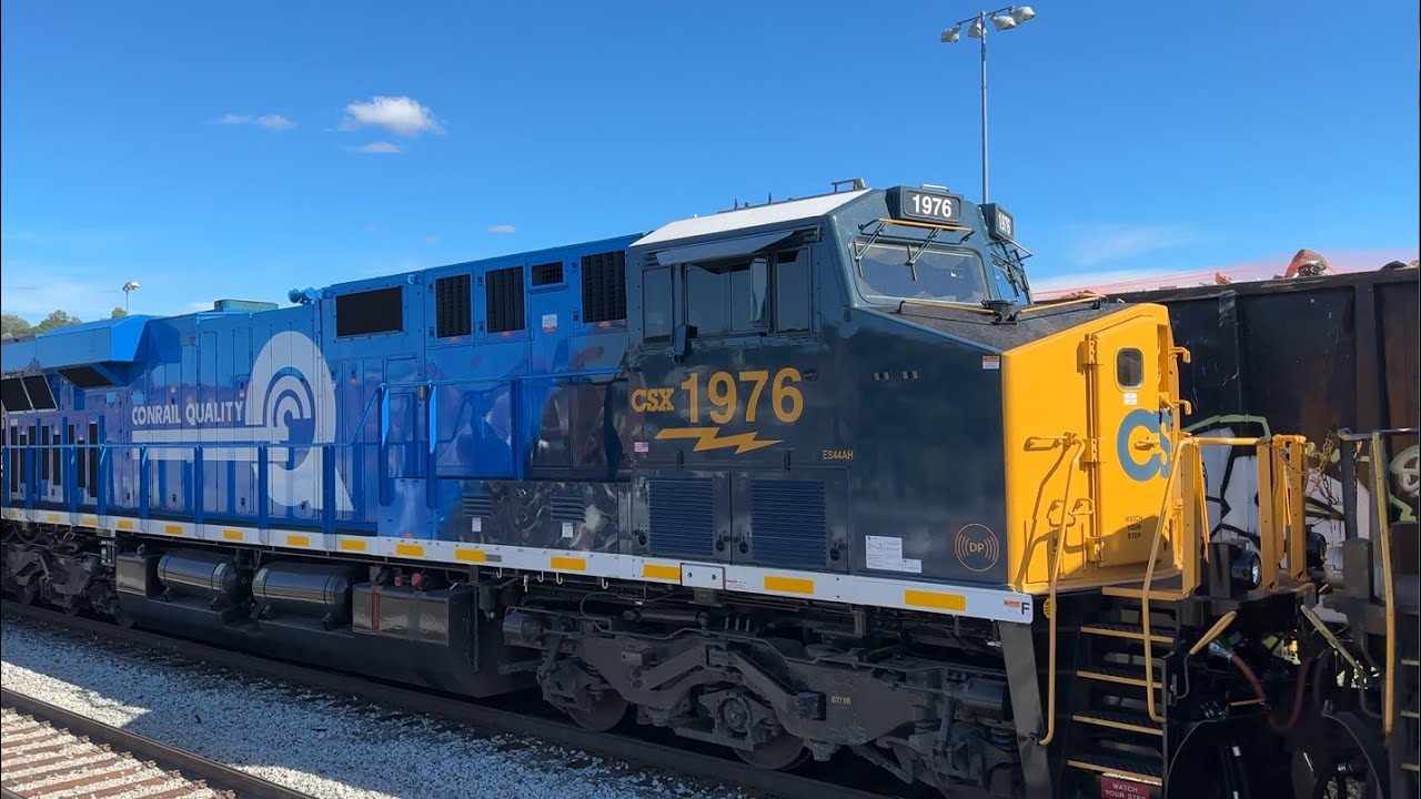 Commuter Eclipse: CSX Rail Train/Local with 1976 Conrail HU Partially ...