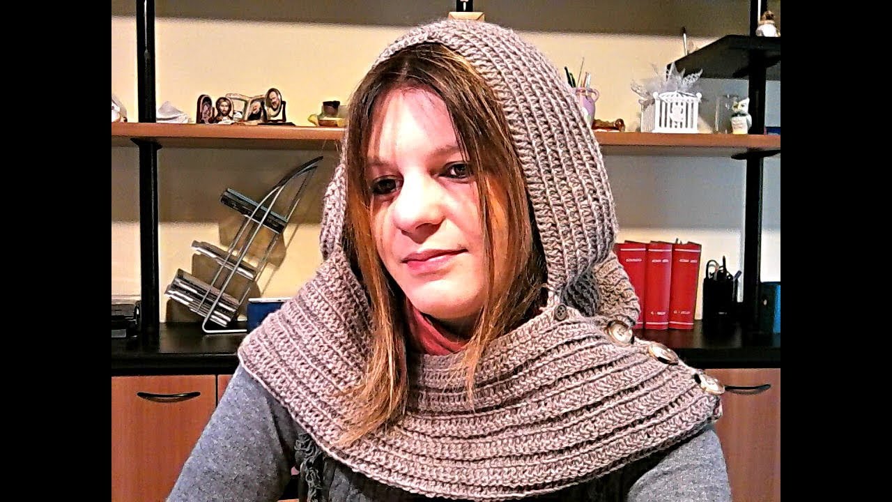 Cappuccio con scaldacollo all'uncinetto - YouTube