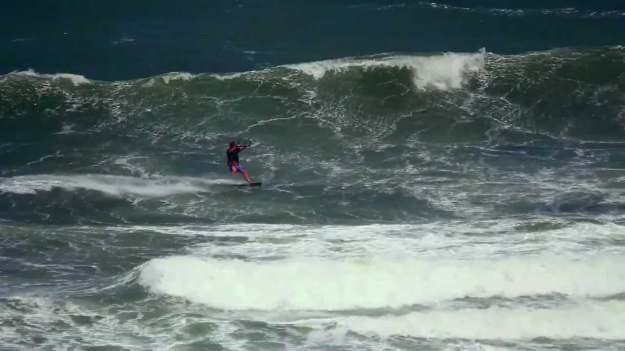 Bad Weather Great Kite Surfing - Caloundra Nov 11 - YouTube