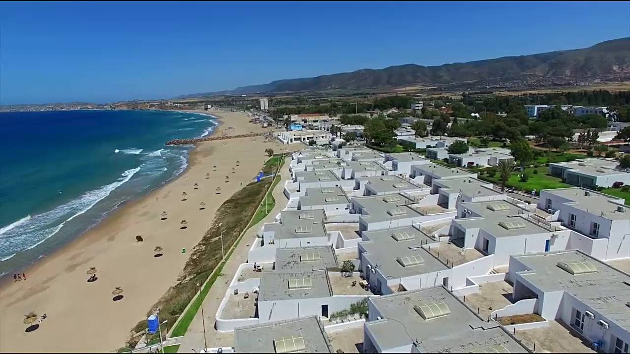 LES ANDALOUSES VUE DU CIEL - YouTube