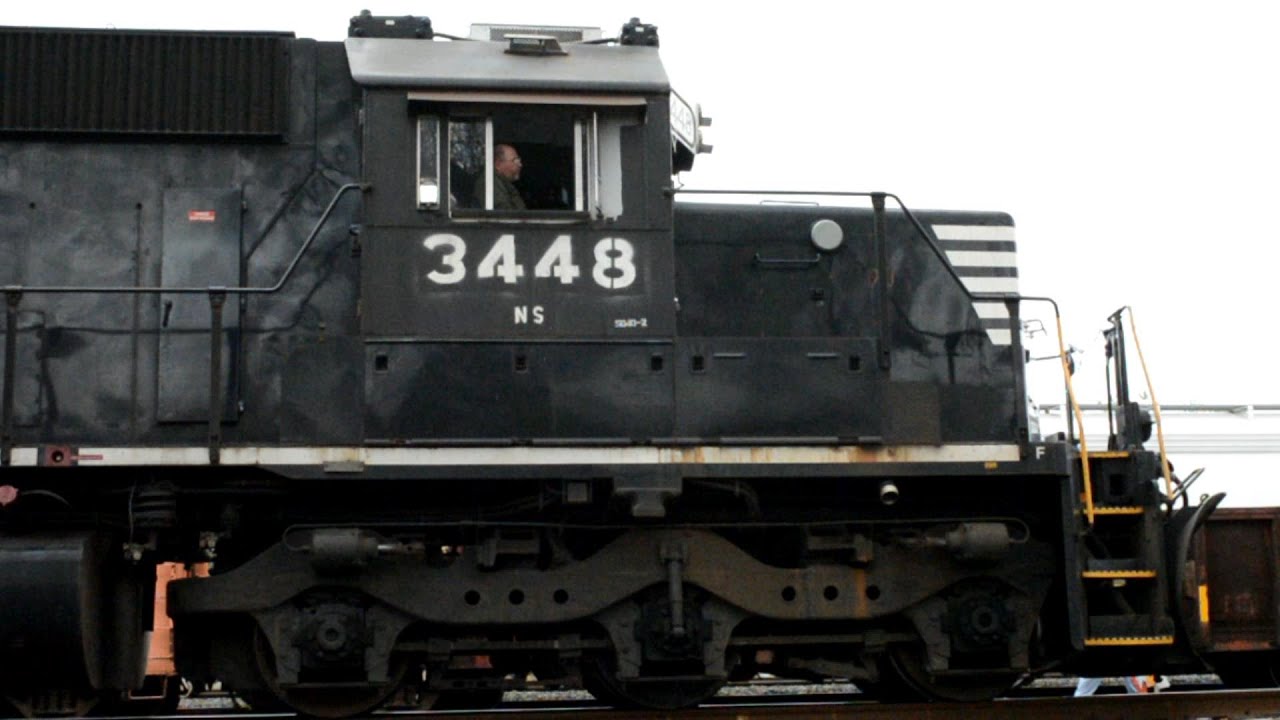 Rare Bird: NS 3448 "Snoot Nose" Leading H76, Railfanning, Manville, NJ ...