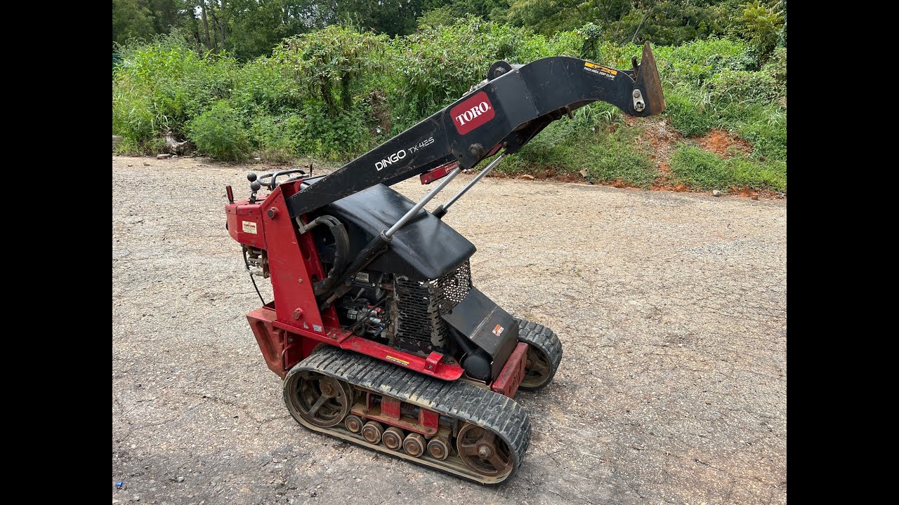 Toro Dingo TX 425 - YouTube