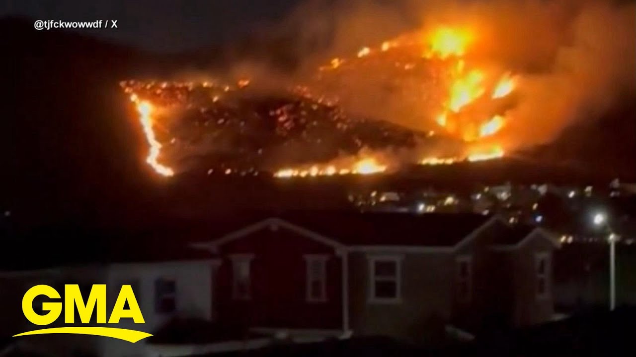 Soto Fire forces Southern California evacuations - YouTube
