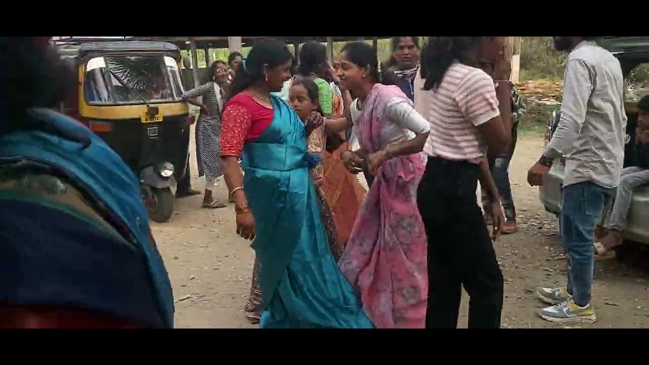 come on everybody let's do coorg dance 💃 nanu first time try madthini ...
